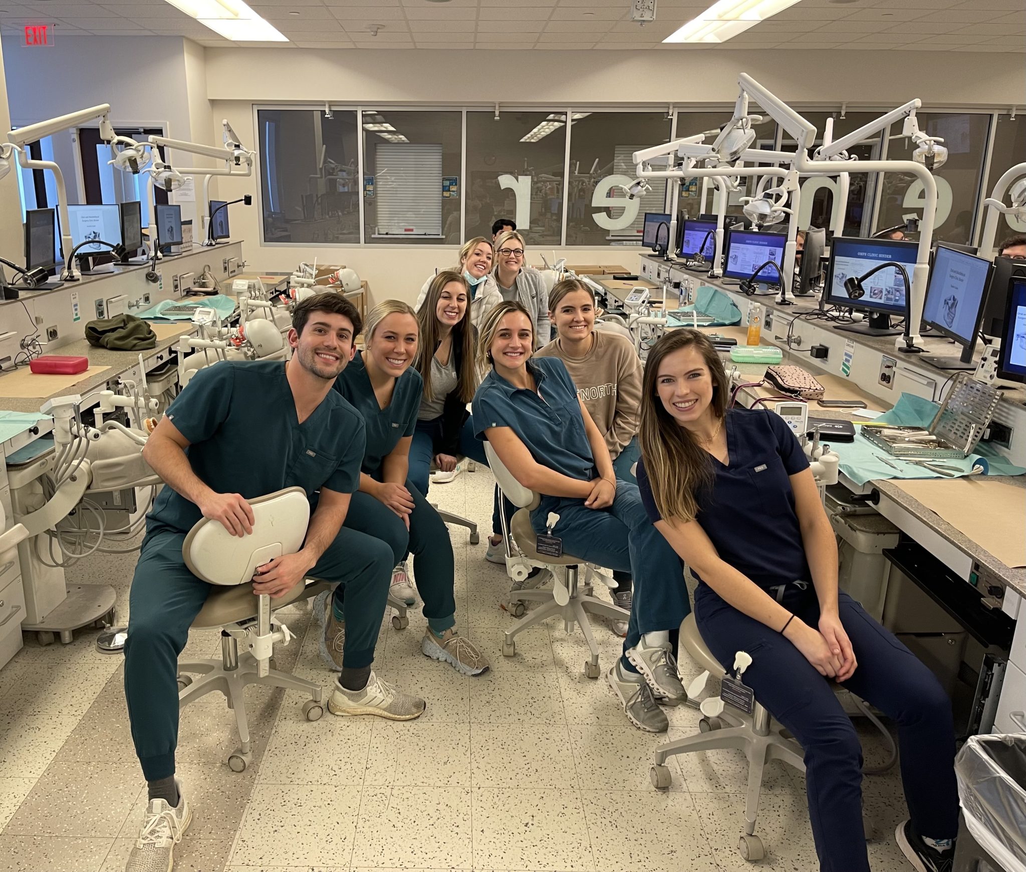 OMFS Selective Hosts First Extraction Day – Campus Insider